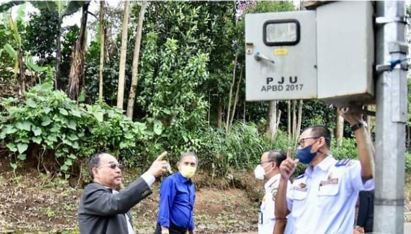 Anggota Parlemen Sidak Box Meteran PJU Banyak Hilang - BandungAsia.com